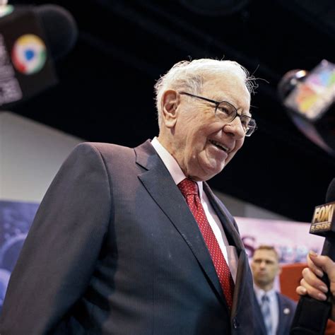 Us Billionaire Warren Buffetts Last Charity Private Lunch Sees Record