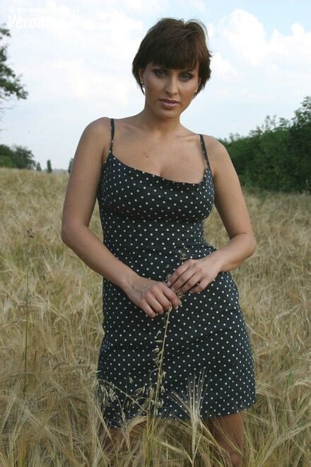 Veronica Vanoza Black Polka Dot Dress 02 Porn Pic Eporner