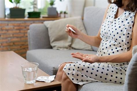 5 Obat Demam Untuk Ibu Hamil Yang Aman Dan Efektif