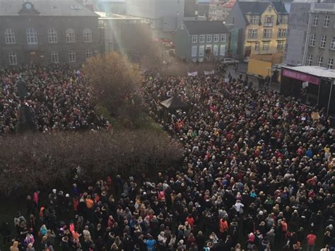 Thousands Of Women In Iceland Left Work At The Same Time To Fight The