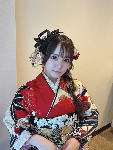 Akb48 Community Posts 遅くなりましたが！！ 二十歳のつどいに参加させていただきました🌅 赤色の振袖着ました