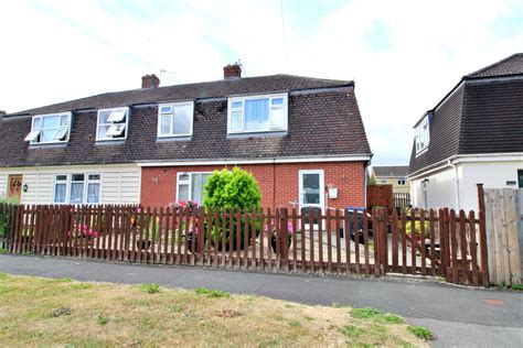 4 Bed Semi Detached House For Sale In Milton Avenue Melksham