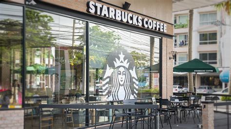 White Starbucks Manager Awarded 25 Million After Firing Found To Be