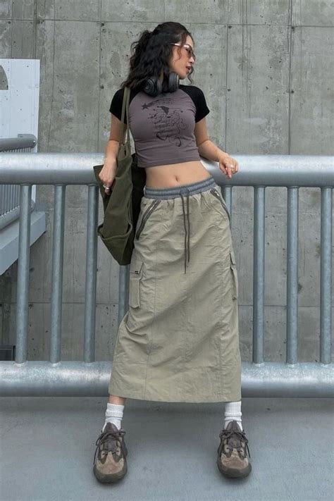 8 Looks Estilosos Com Saia E Tênis
