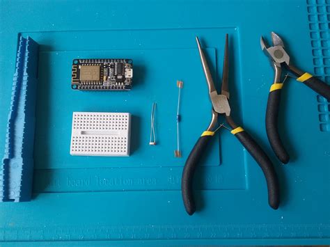 iot sensor on esp8266 sending values to redis