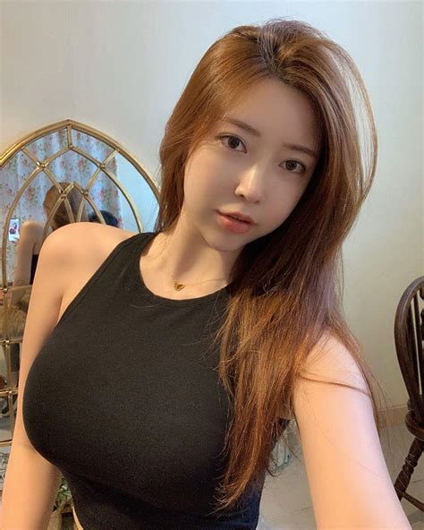 韩国正妹choi Somi，身材曲线很不科学女神波涛胸涌 Choi Somi女神私房照 秀色女神