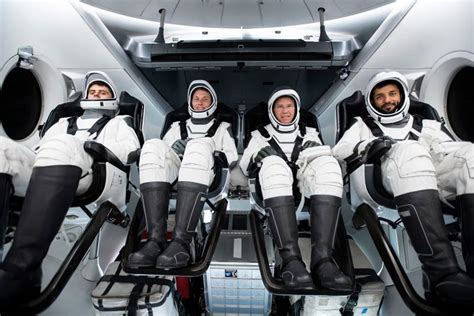 Nasas Spacex Crew 6 Mission Astronauts Enter Quarantine Ahead Of