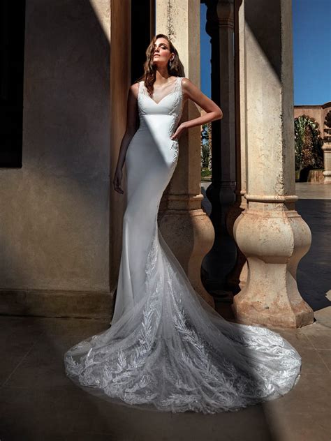 Arial Mermaid Wedding Dress Pronovias