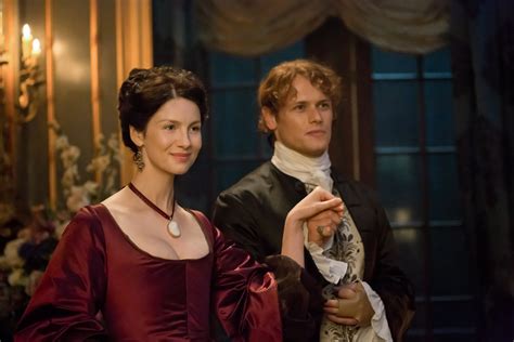 Outlander Season 2 First Look Claire And Jamie Fraser Photo 39240097