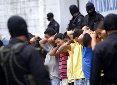Los Homicidios Se Disparan En El Salvador