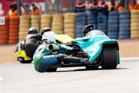24 Heures Motos Courses Support Les Vainqueurs Du Jour 24h