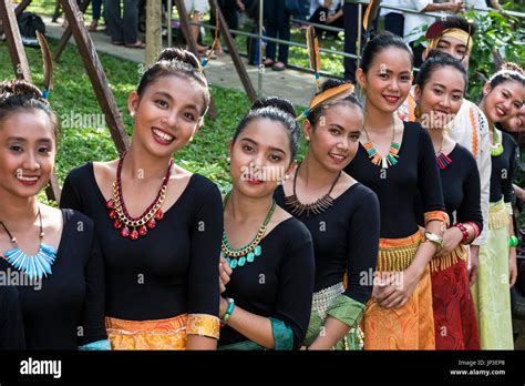 Mindanao Lumad Attire Ideas Filipino Culture Philippines 59 Off