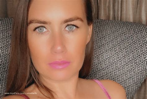 Peeping Tom On Sunbathing Neighbour Hotukmilf Official Profile