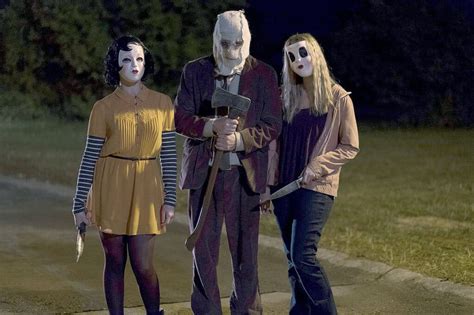 15 Iconic Murderous Mothers From Scary Movies You Wont Forget