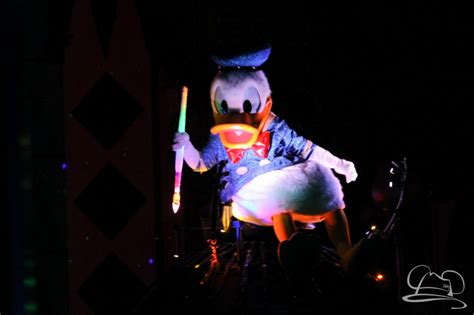 Disney Park Employees Reveal The Craziest Things They Witness At Work