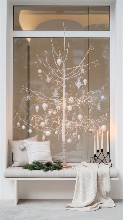 15 Christmas Window Display Ideas to Spread Cheer and Charm