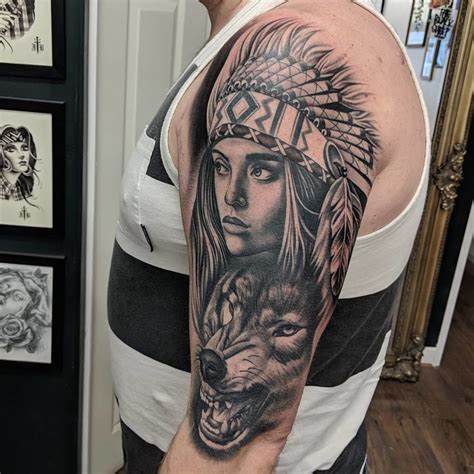 Extremely Realistic Black And White Tattoo Designs by Tommy Tattoo