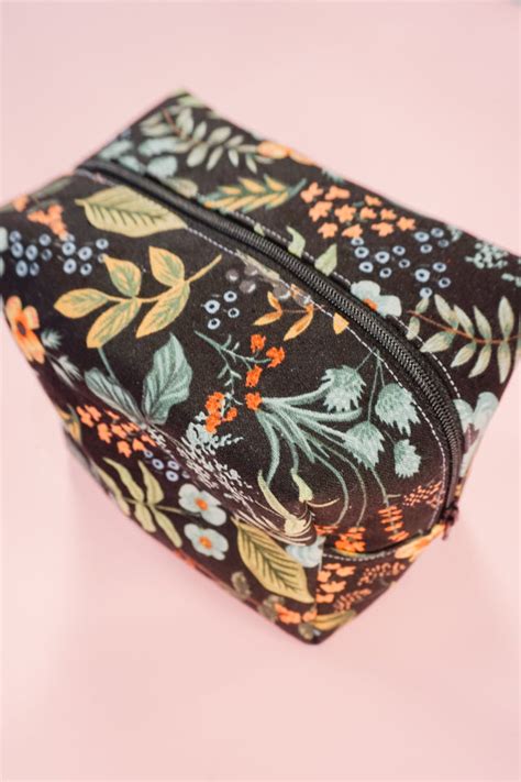 Image result for Box Zipper Pouch Pattern-Free