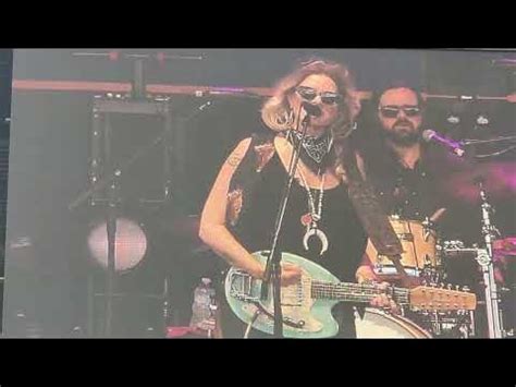 Image result for Elizabeth Cook Live