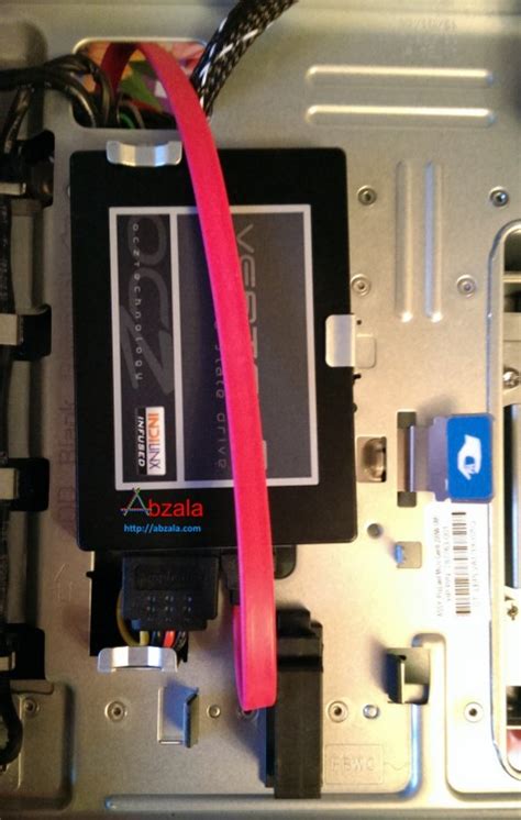 Image result for HP Microserver Gen 10 SSD Power Cable