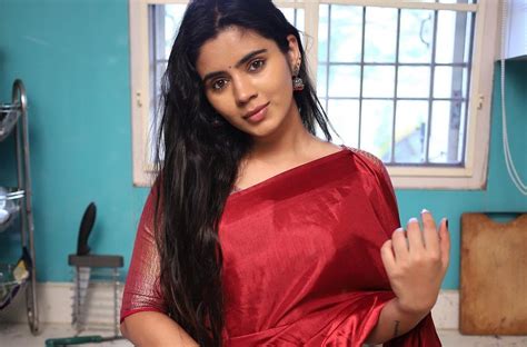 Image result for Alien Short Soundariya