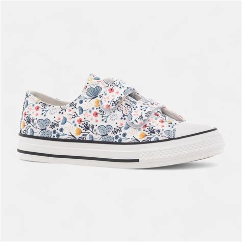 Image result for Besson Chaussures Enfants