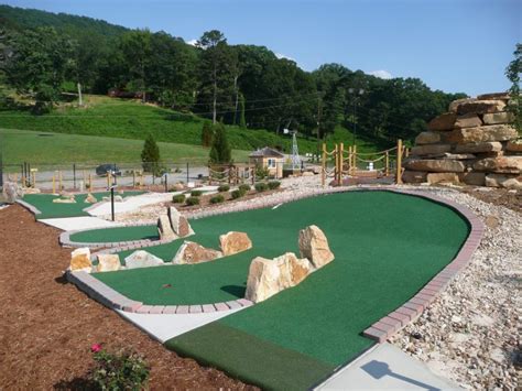 Miniature Golf Course Construction - Amusement Construction