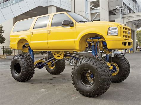 Ford Excursion Lifted Photo Gallery #3/9