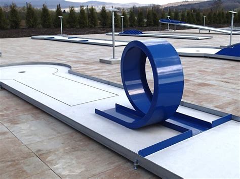 MINI GOLF OBSTACLES