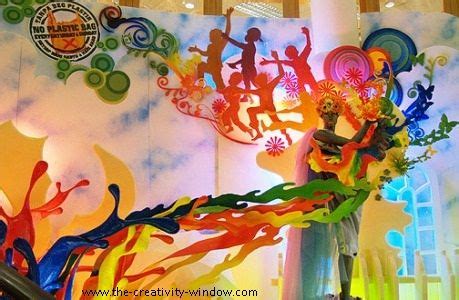 Window Display Lighting Techniques | Window display, Merchandising ...