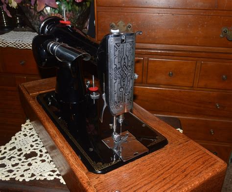 Image result for Singer 101 Sewing Machine
