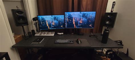 Image result for Three Screen Computer Setup