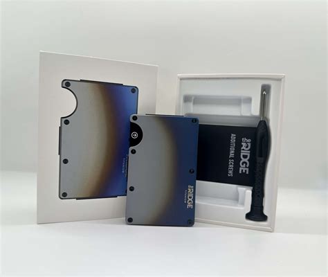 Image result for Using a Ridge Wallet