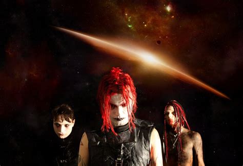 Alien Vampires - GOTHIC & INDUSTRIAL MUSIC ARCHIVE