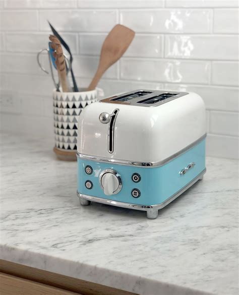 Retro Toaster | Countertop Appliances | Retro toaster, Retro kitchen ...