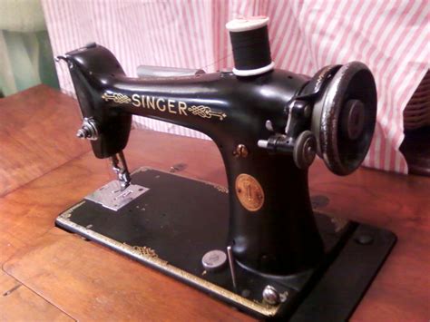 Image result for Singer 101 Sewing Machine