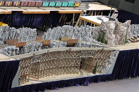 Image result for Modellbahn Module Spur 2 Und 2M