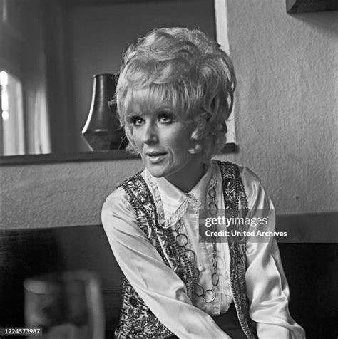 Image result for Dusty Springfield Singer