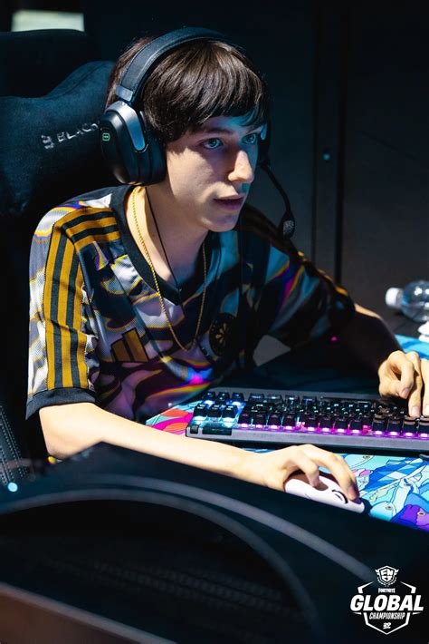 Image result for Peter Bot Mouse Hand