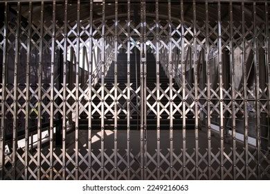 1,376 Collapsible Gate Images, Stock Photos & Vectors | Shutterstock
