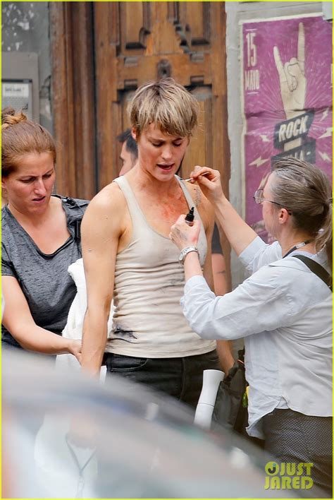 Image result for Mackenzie Davis Terminator Scene