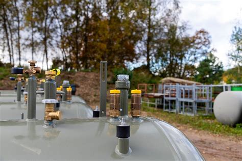 Image result for Making a Extended Run Gas Tank for Generator