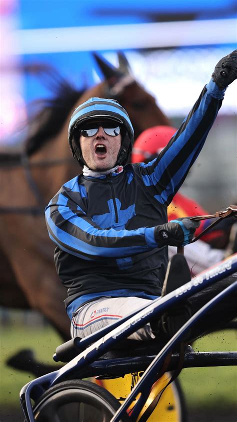 Image result for Course de Chevaux en Direct