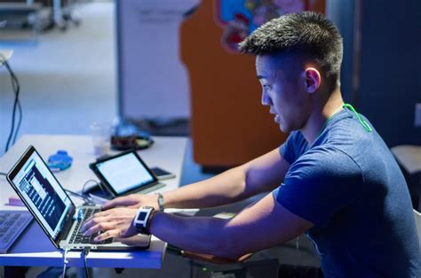 Image result for Difference Between Software Engineering and Computer Science