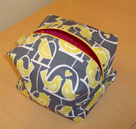 Image result for Box Zipper Pouch Pattern-Free