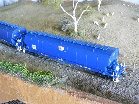 Image result for HO Scale Model Grain Hoppers