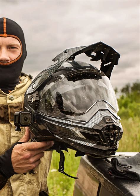 7 Best GoPro Helmet Mounts (Motorcycle, Bike, Snowboard, Ski ...