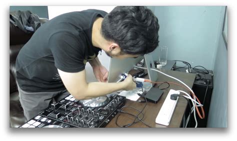 Image result for Serato DJ Tutorial Beginner