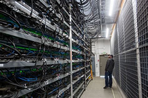 Image result for Difference Between Bitcoin Mining Server and Normal Server
