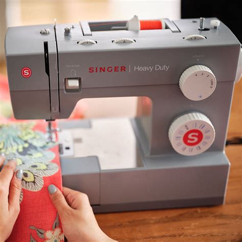 SINGER® Heavy Duty 4423 Sewing Machine | SINGER®